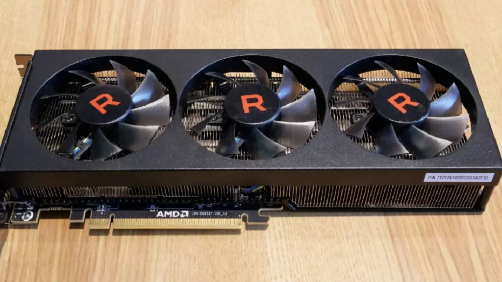 AMD өч җанатар белән Radeon RX Vega 56 прототибын раслый 111280_1