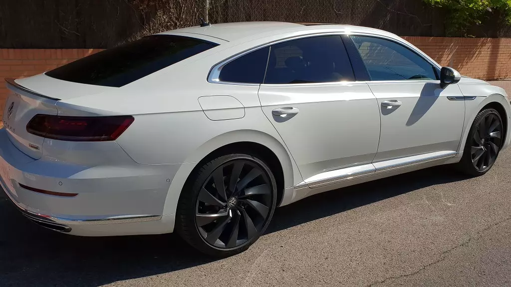 Volkswagen Arteon: Niverina i Batman 11137_10