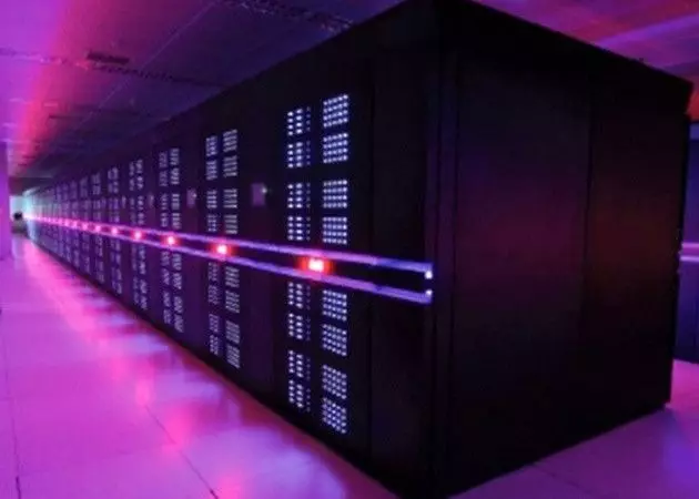 Top-500 supercomputer