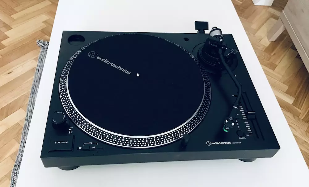 Audio Technica AT-LP120XBT-USB áttekintés: minőségi lemezjátszó kezdőknek 15467_2