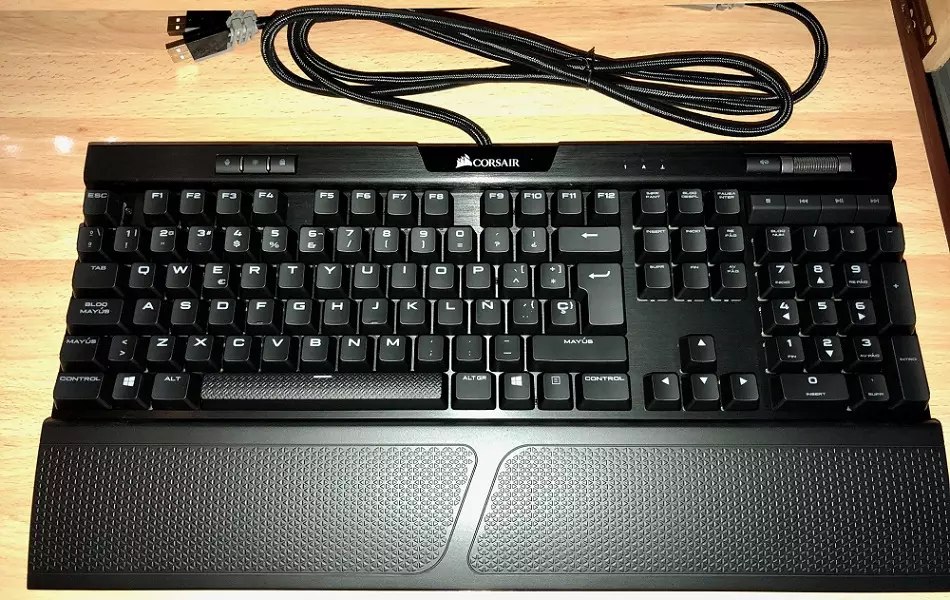 CORSAIR K70 RGB MK.2: Verbesseren wat oniwwertraff war 16810_11