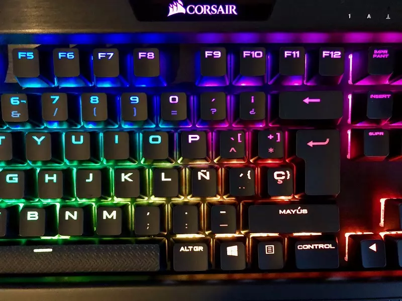 CORSAIR K70 RGB MK.2: Verbesseren wat oniwwertraff war 16810_12