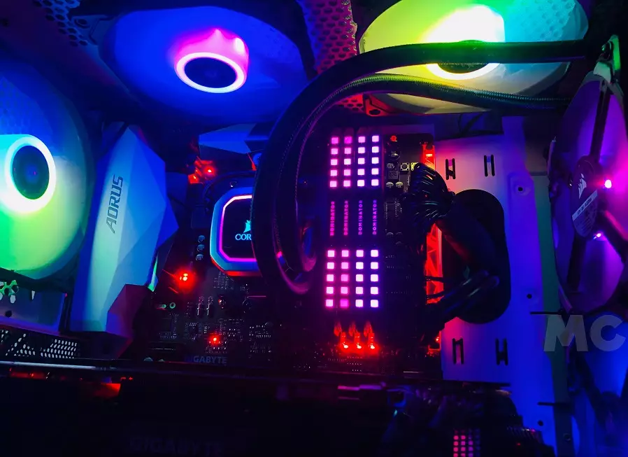 Corsair 275R Airflow