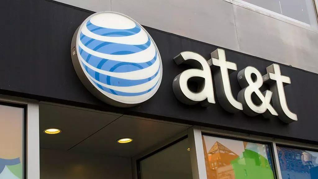 Dokiman Snowden te fwit montre AT&T te kolabore ak NSA