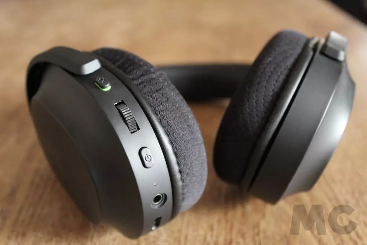 Razer Barracuda X Review: lichtheid voor draagbare gaming 2418_8