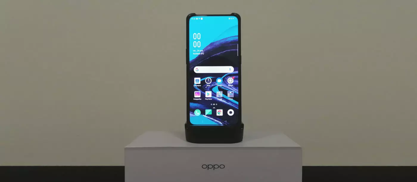 Oppo Reno2, nyocha: igwu mmiri n'etiti shark 26401_1