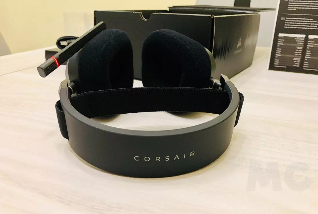 Corsair HS80 RGB Wireless