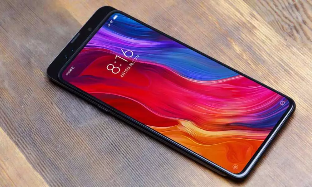 Cysylltedd Xiaomi Mi Mix 3: 5G, hyd at 10 GB o RAM a chydnabyddiaeth wyneb 31378_1