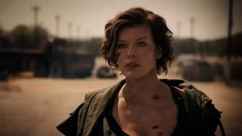 Milla Jovovich Canavar Avcısı