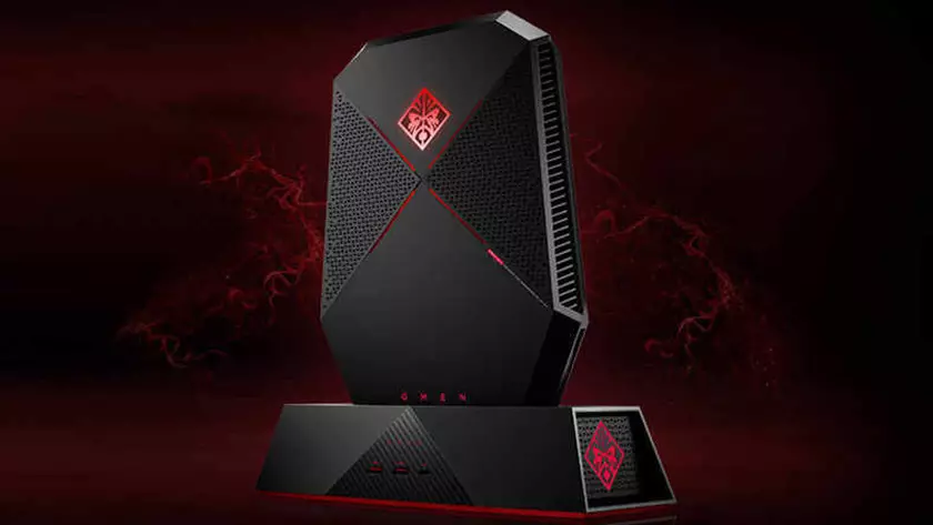 Компактен настолен компютър OMEN X