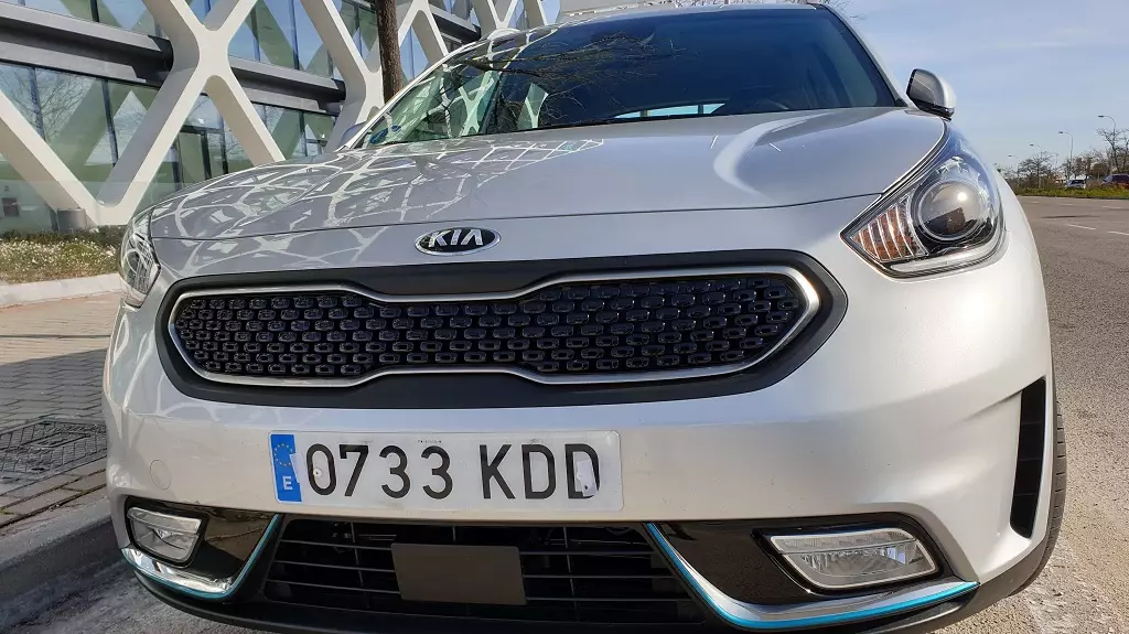 Kia Niro Plug-in Hybrid, кампрамісы 34224_7