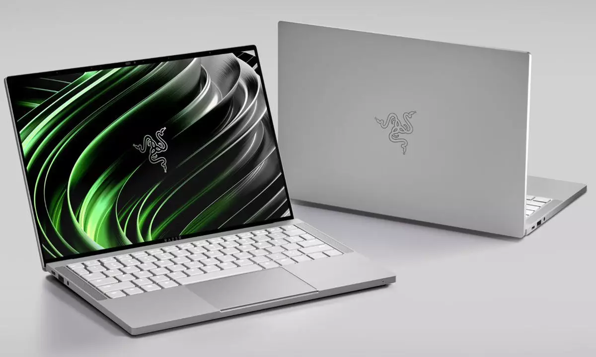 Razer စာအုပ် ၁၃