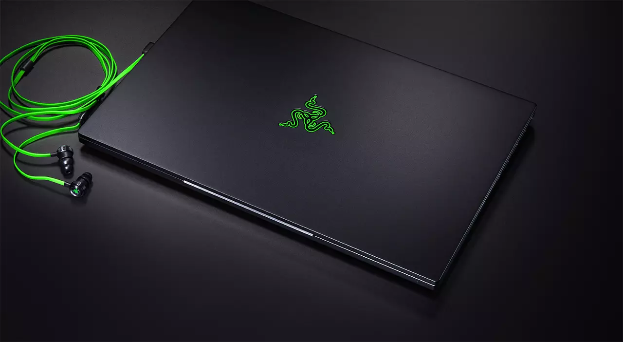 Razer Blade 2018: ижил хэмжээтэй илүү дэлгэц, гүйцэтгэл 35359_4