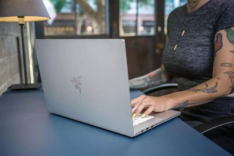 Neues Razer Blade 15 mit Hybrid-Festplatte 39414_2