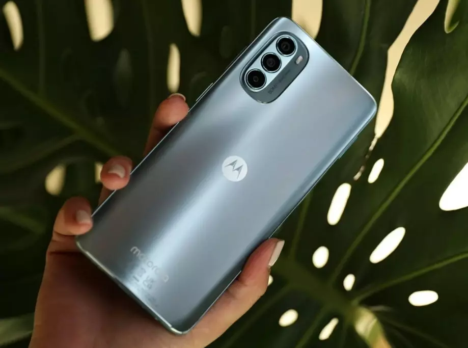 “Motorola” orta aralyga ykjam Moto G62 hödürleýär 430_3