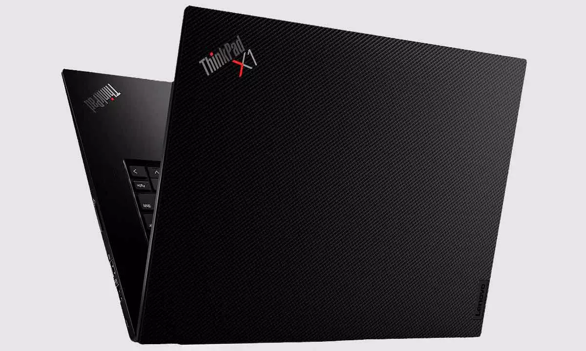 Lenovo ThinkPad X1 Extreme Gen4: pob zeb diamond hauv lub kaus mom