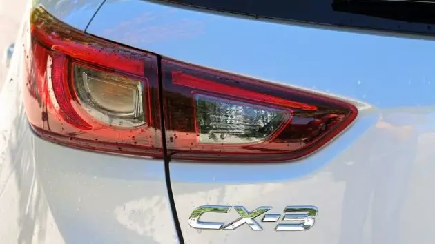 I-Mazda_CX3_7