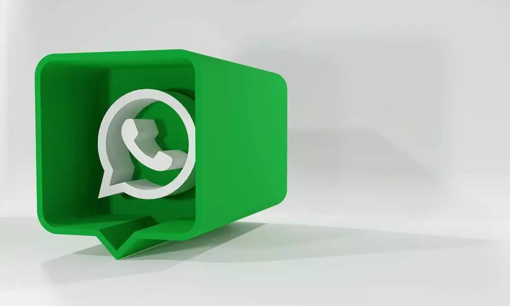 Europa pressiona WhatsApp para termos de uso