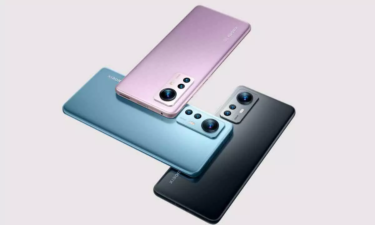 Xiaomi 12 in 12 Pro: prenova vrhunske ponudbe