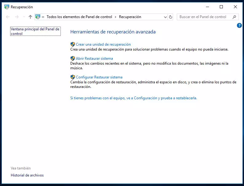 Creu gyriant adfer Windows 10