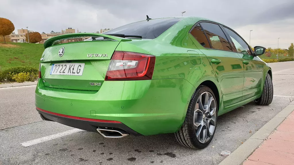 Skoda Octavia RS ، ئالغا ئىلگىرىلەڭ 45852_9