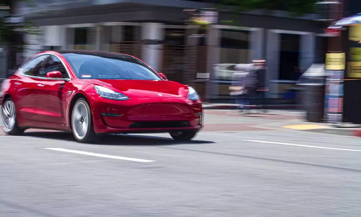 Tesla Autopilot: still very green for urban transit