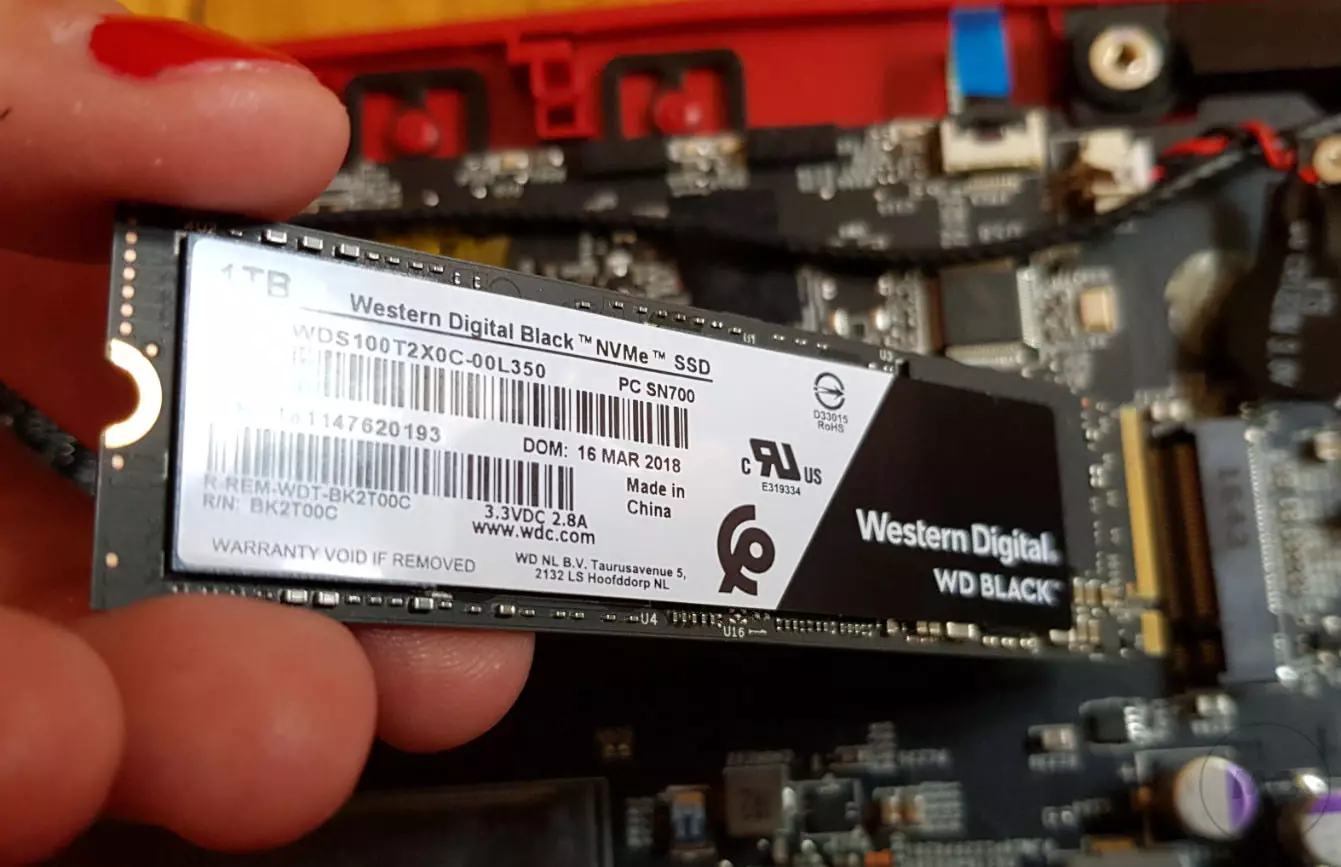 WD BLACK NVME SSD ակնարկ 5175_6