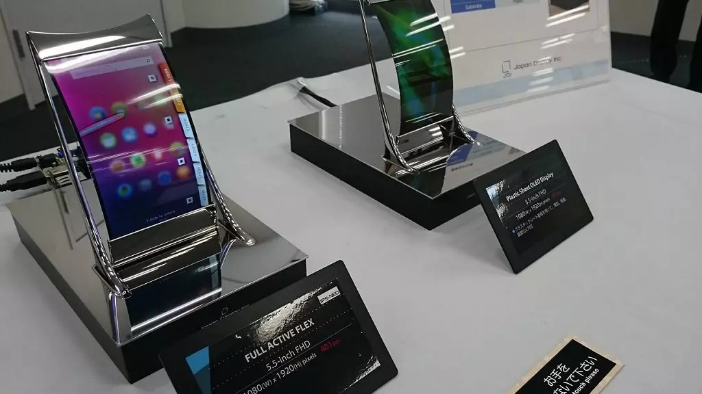 Japan Display predstavlja 5,5-inčni fleksibilni LCD ekran 55328_1