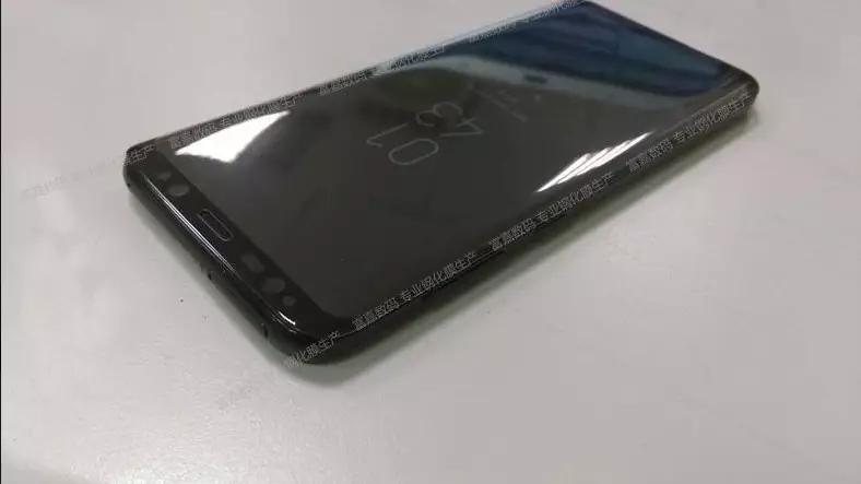 Yeni sızma Galaxy S8-in interfeysini göstərir 64470_4