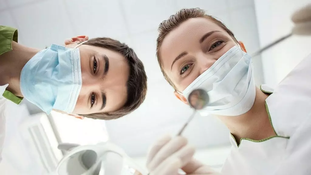 Cercetătorii demonstrează beneficiile realității virtuale în clinicile dentare 78535_1