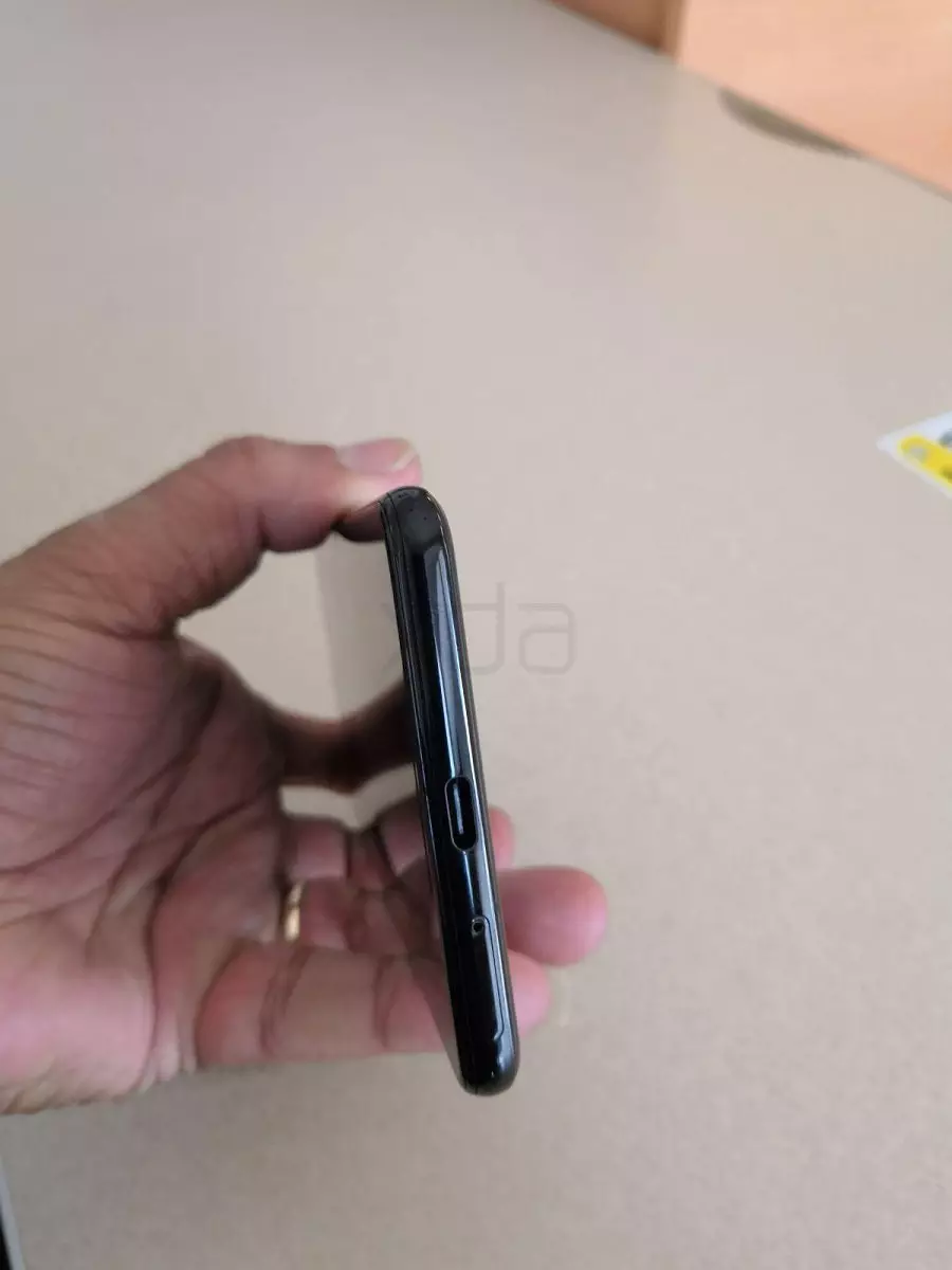 Ihe onyonyo ohuru nke Google Pixel 3 XL, nkọwapụta enwere ike 81340_4