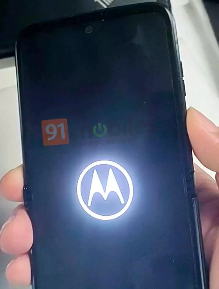 Motorola Razr 2022: перші зображення - MuyComputer.com