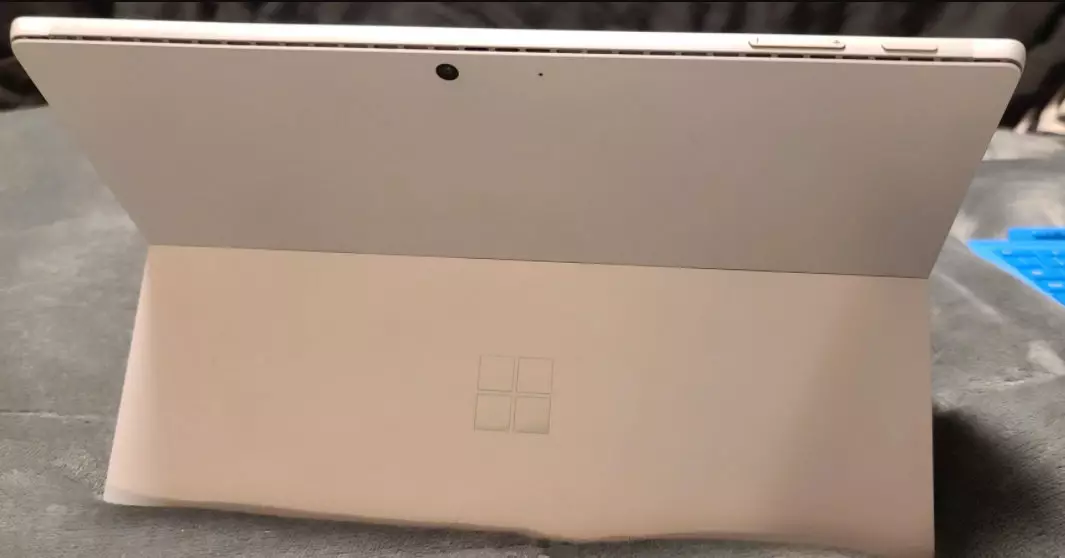 Microsoft Surface Pro 8