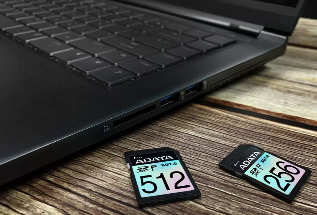 ADATA представляє SD-карту швидше, ніж SATA SSD 8781_3