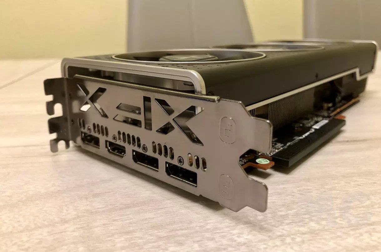 XFX Radeon RX 6600 XT Merc 308